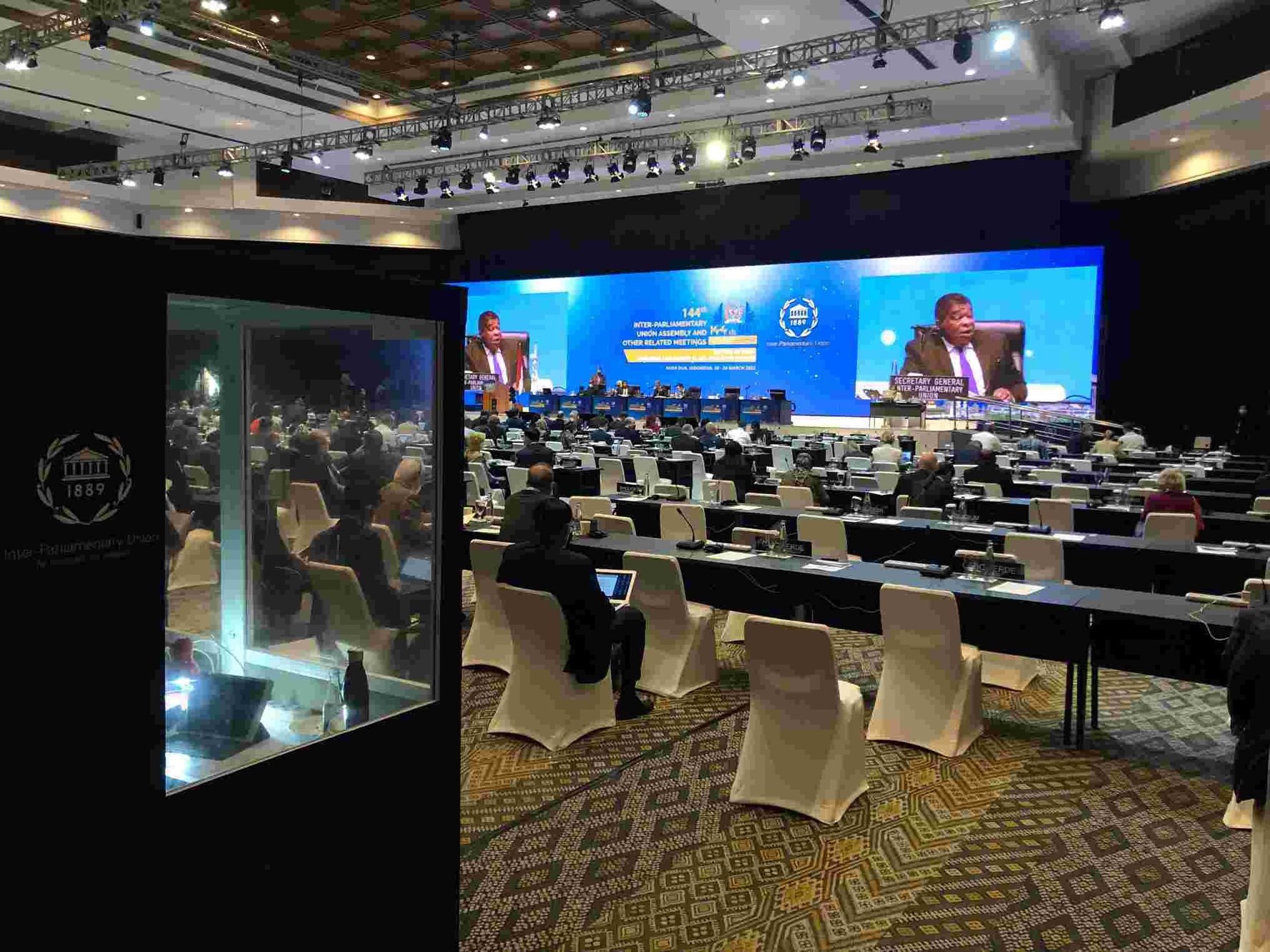 The Inter-Parliamentary Union: Reducing logistics and CO2 emissions